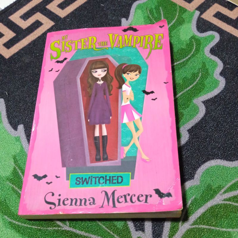 MY SISTER THE VAMPIRE : SWITCHED | Shopee Malaysia