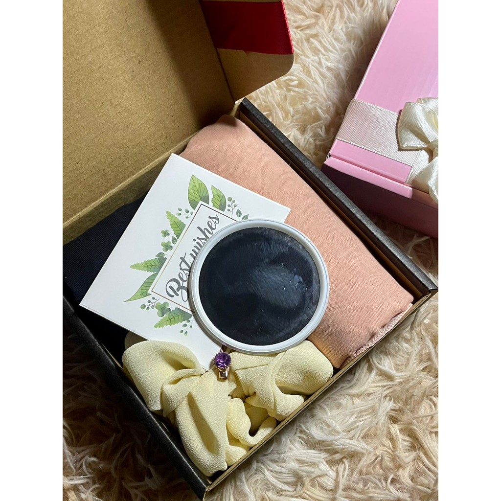 Bawal Gift Box/Tudung Gift Box/Chocolate Box/Purse Gift Box/Scrunchies ...