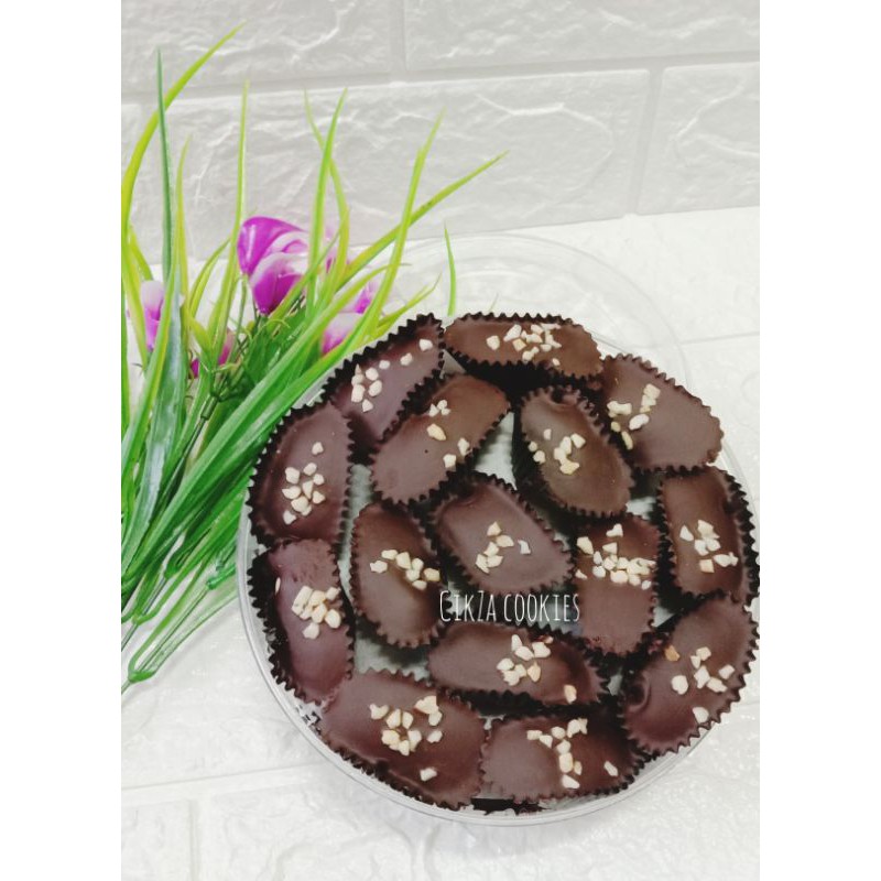 Biskut Raya/Kuih Raya 2025 Almond london ±45pcs(600 gram)/ homemade ...