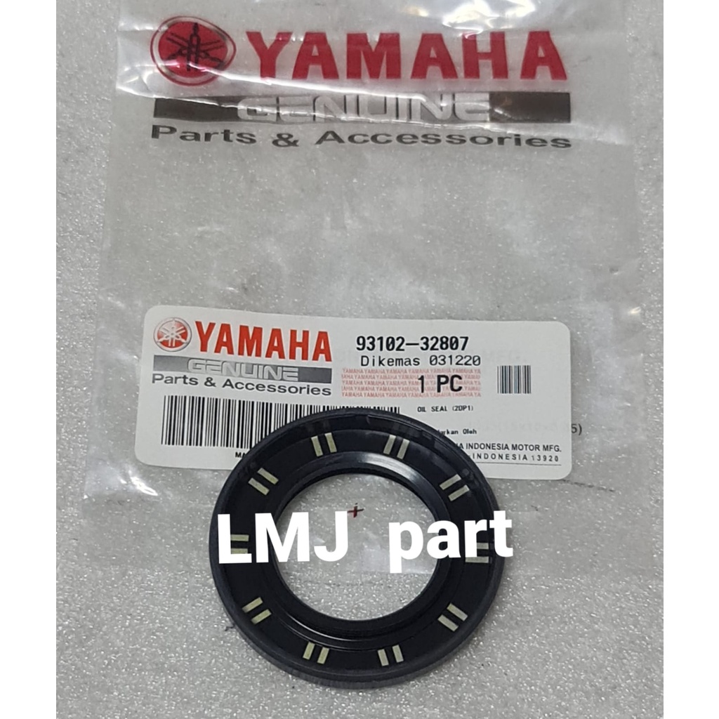 Rubber SIL SEAL REAR WHEEL GEAR RATIO GEARBOX NMAX N MAX AEROX 155 LEXI ...