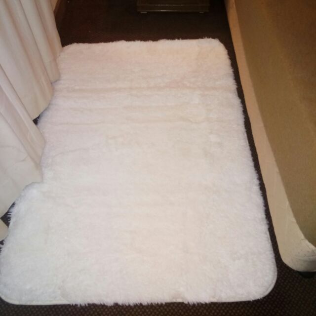 Karpet bulu putih viral ( fur carpet) | Shopee Malaysia