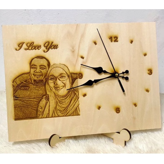 Jam Ukir Engraved Clock [ Istimewa Hari Merdeka ] | Shopee Malaysia