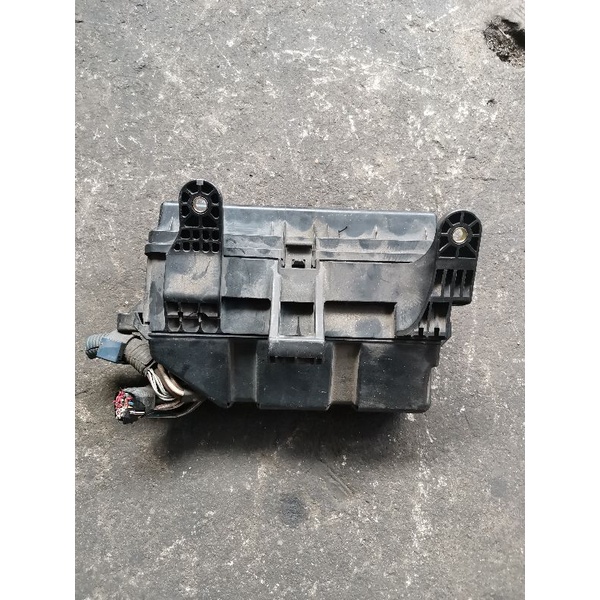 Toyota Estima Acr30 Outside Fusebox | Shopee Malaysia