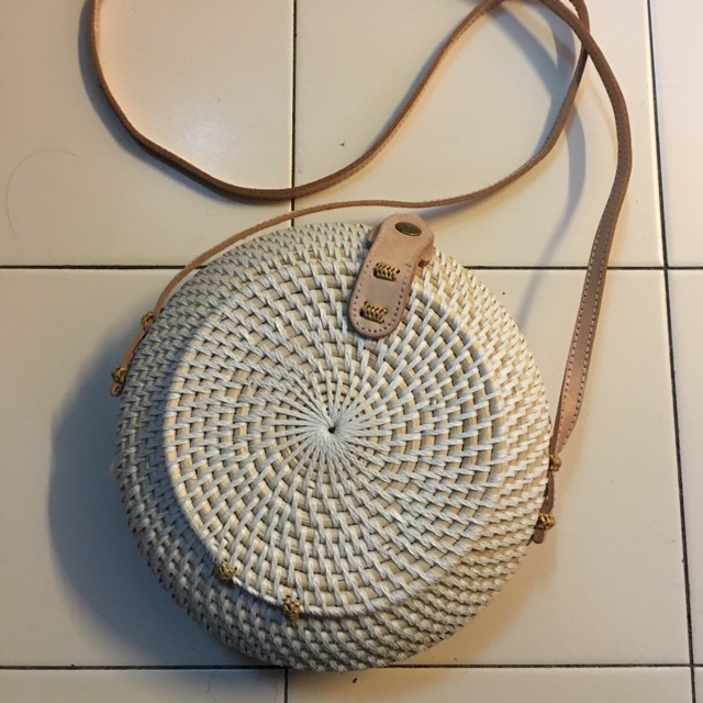 Beg rotan Bali (putih kecil) | Shopee Malaysia
