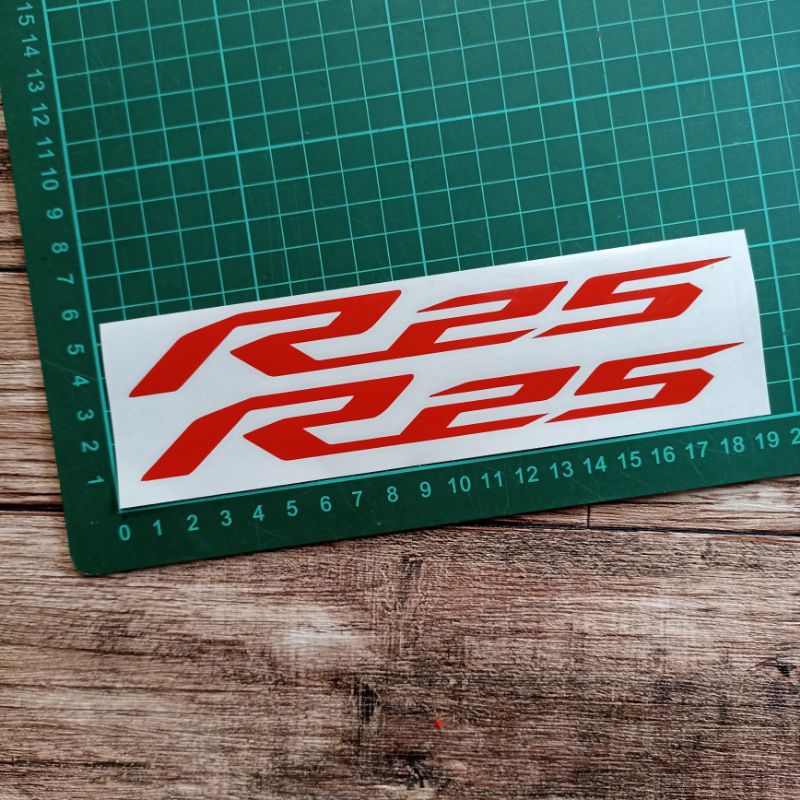 Yamaha r25 logo sticker cutting sticker | Shopee Malaysia