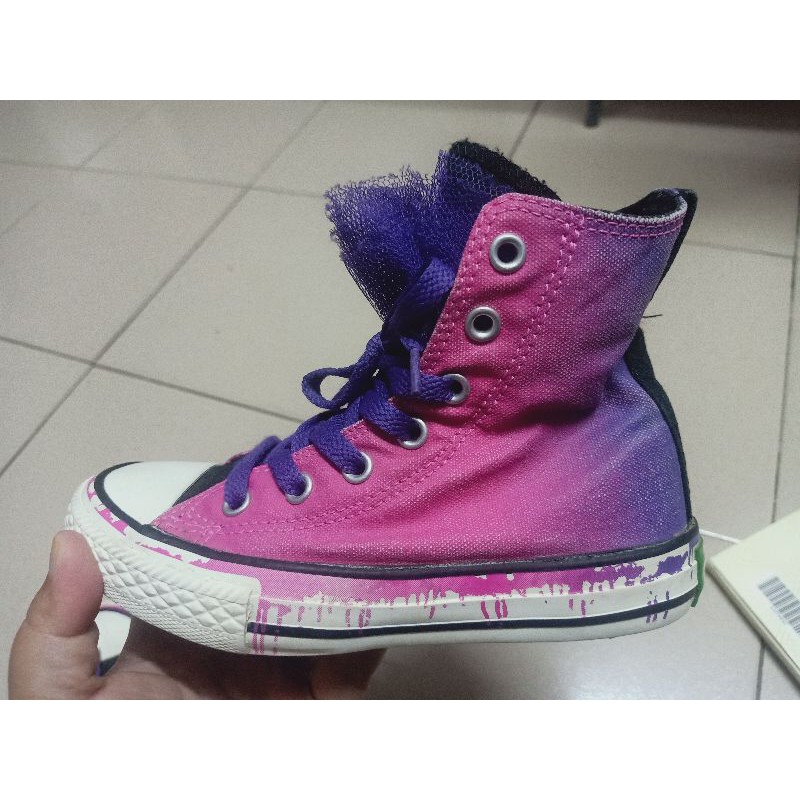 Crayola converse store