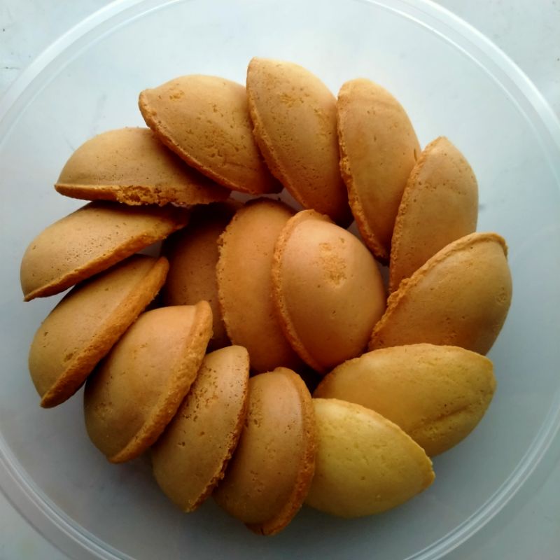 Kuih Bahulu Tradisional Terengganu Rangup Luar Lembut dan Gebu di Dalam ...