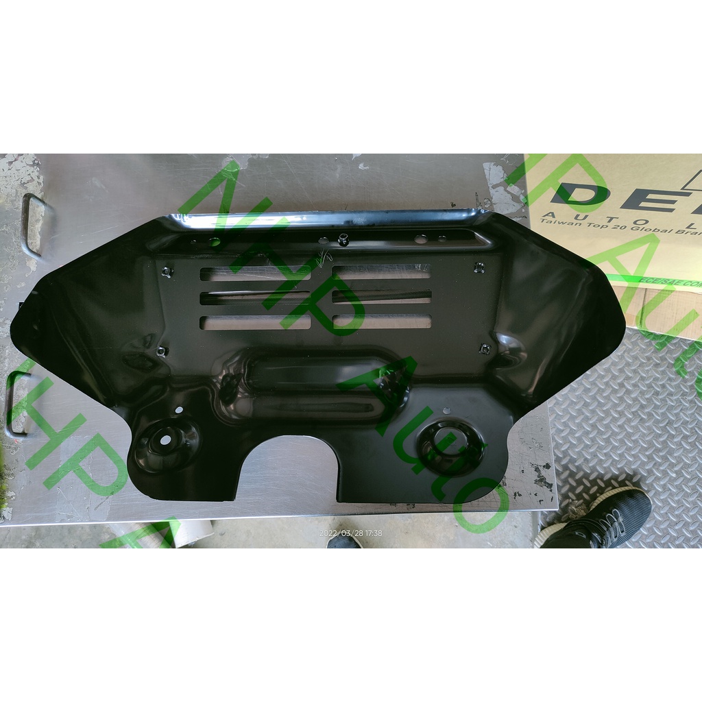 TOYOTA HILUX KUN26 ENGINE UNDER COVER (IRON) - CENTER PART | Shopee ...