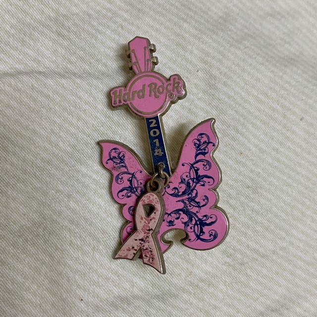 Pinktober Hard Rock Limited Edition Pin | Shopee Malaysia
