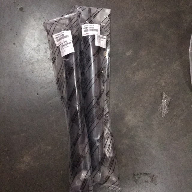 Toyota innova rear absorber 100% original 1 pair (2pcs) | Shopee Malaysia