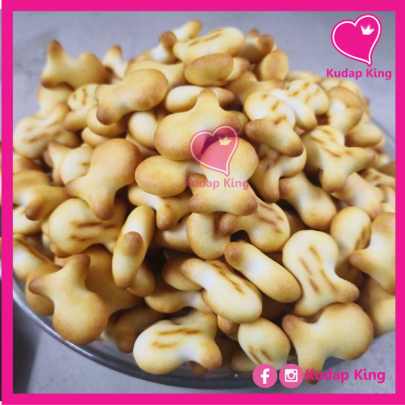 🧇BISKUT TIN/TIMBANG🧇 Biskut Bentuk Ikan Lemak Manis Masin 230g [Halal ...