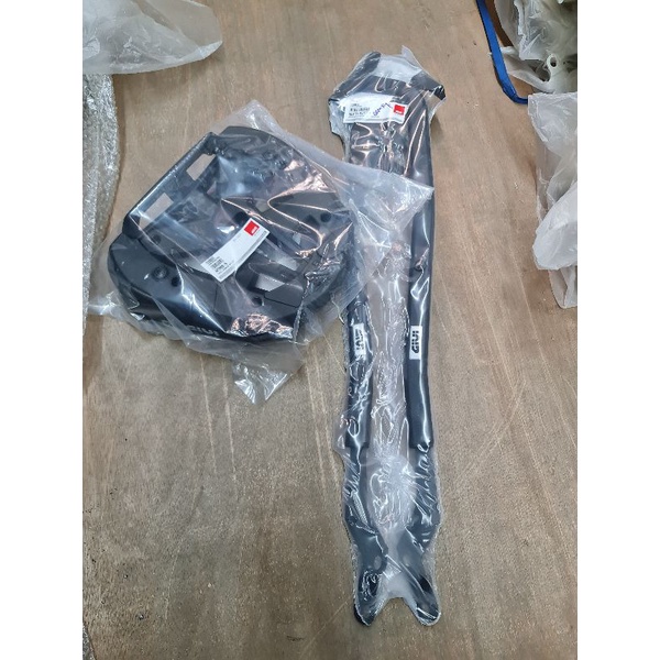 MONORACK J GIVI HEAVY DUTY EXTREME RACK (WITH LED BRAKE LIGHT BUILT-IN ...
