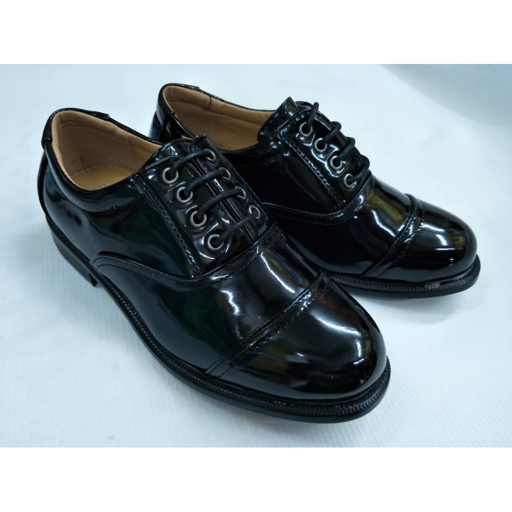 Kasut Kilat /Kasut Potong /Kasut Kawat Badan Beruniform | Shopee Malaysia