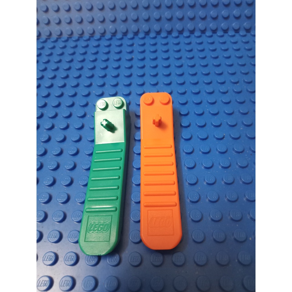Assembling toys, models, disassembly tools, support, removal of Iego ...
