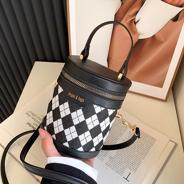 Fashion PU Leather Small Bucket Bag Sling Bag Shoulder Bag 迷你水桶小包包 ...