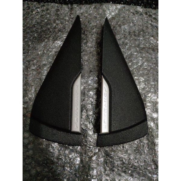 Triangle Cover Close The Middle Door Inside fortuner VRZ ORIGINAL ...