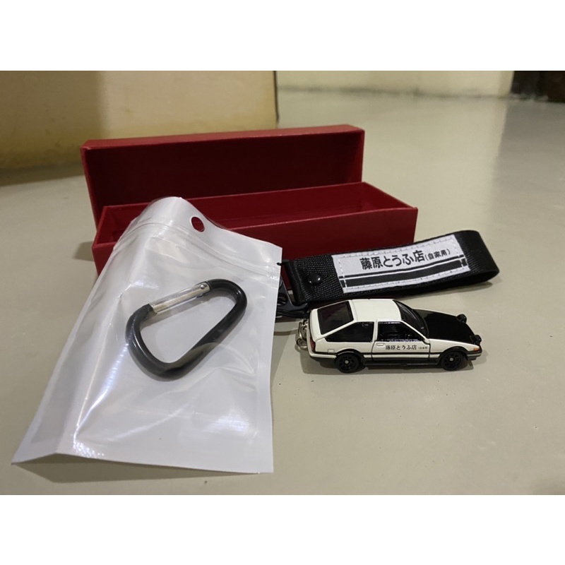 Toyota AE86 (Black Bonnet) Key Chain ( Tomica Car ) | Shopee Malaysia
