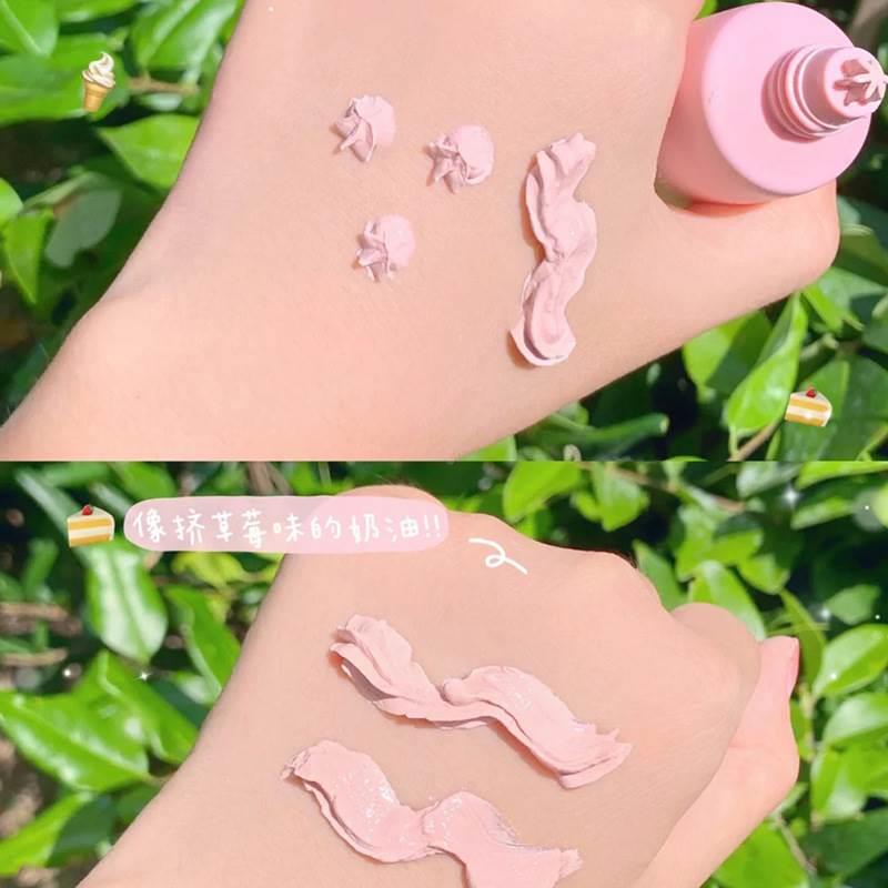 Nicor membersihkan secara mendalam bunyi, rambut, muka, kotoran, filem ...