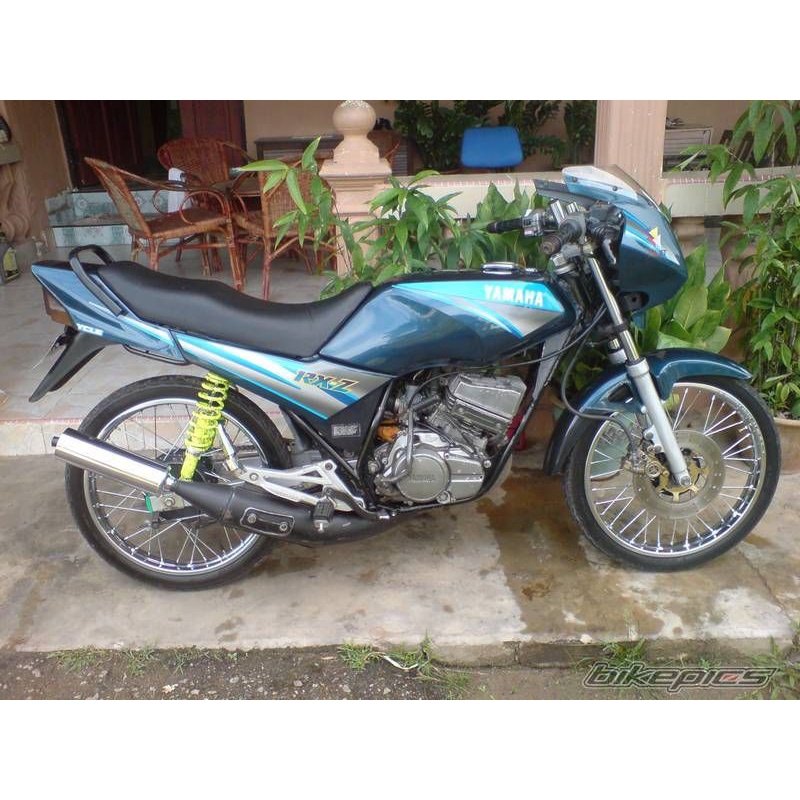 YAMAHA 2K TOUCH UP PAINT RXZ GREEN CAT KERETA MOTOR KSP 21016 | Shopee ...