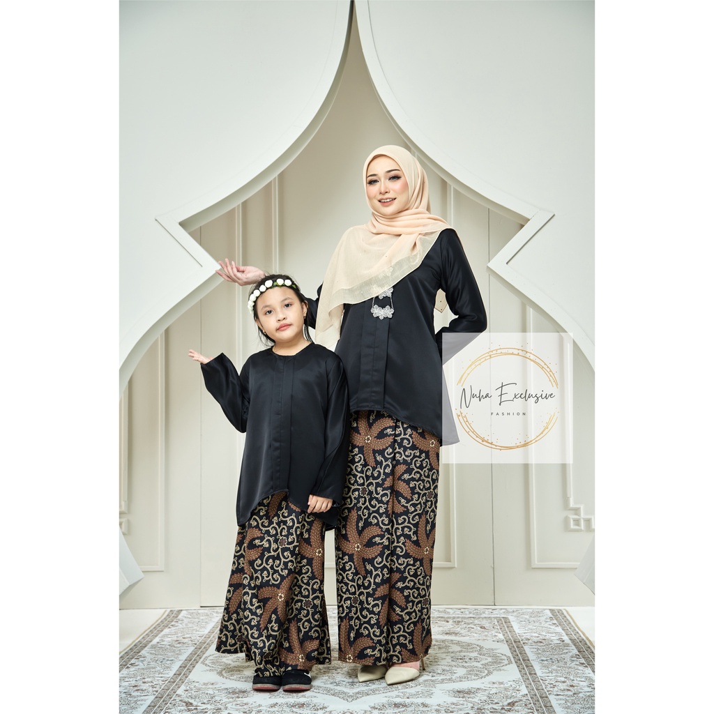 BLACK Kurung Kebaya Adriana Kain Bercorak Batik Ibu Dan Anak | Shopee ...