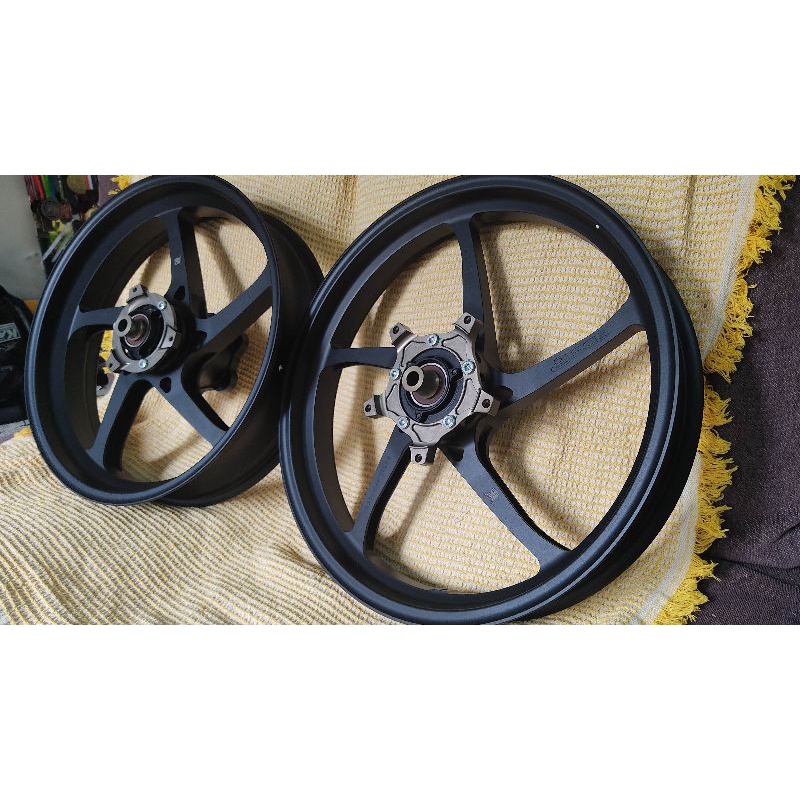 Moto3 RCB Forged Rim for Yamaha R25 | Shopee Malaysia