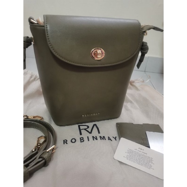 Robin may bag 旋转宝盒（墨绿色）95％ New | Shopee Malaysia