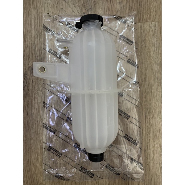 Toyota Vigo Spare Tank Radiator Tank Coolant Tank 16470-0L010 | Shopee ...