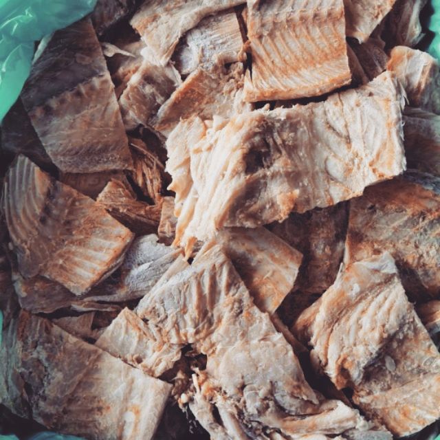 Tulang Ikan Merah Masin/ Salted Fish Bone (1kg+-) | Shopee Malaysia