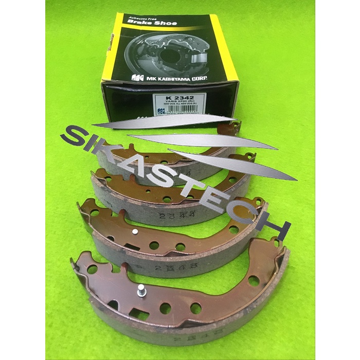 04495-0d060 SET REAR BRAKE SHOE KIT/BRAKE Lining Complete REAR Wheel ...