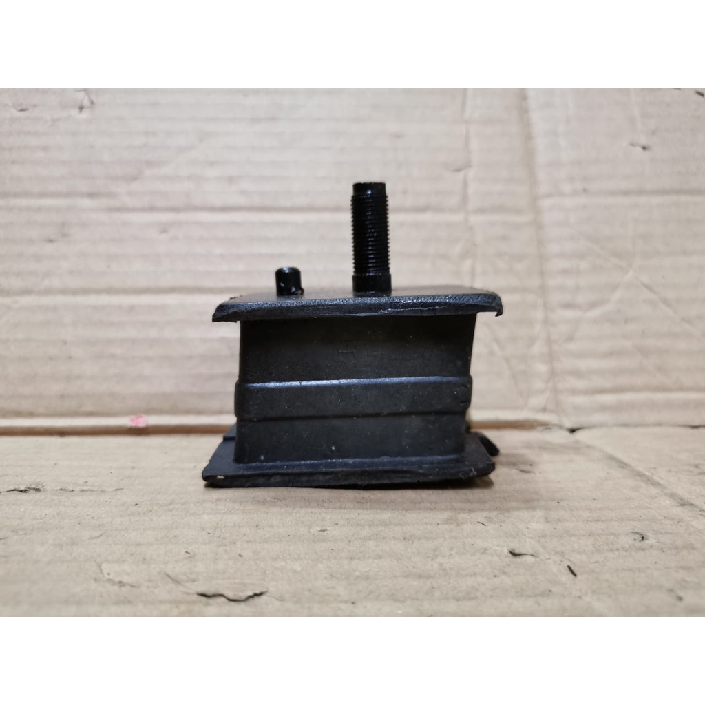 TOYOTA HIACE RH60 FRONT ENGINE MOUNTING 1 PCS | Shopee Malaysia