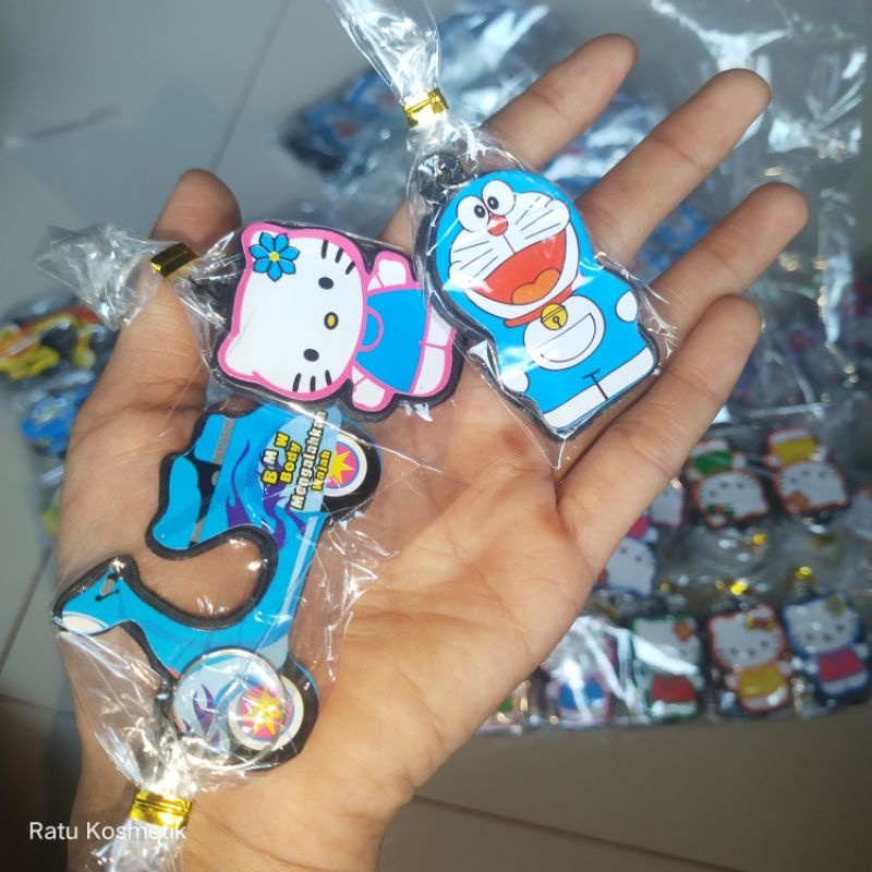 Unique Character Key Chain / Doraemon / Hello kitty / Vespa | Shopee ...