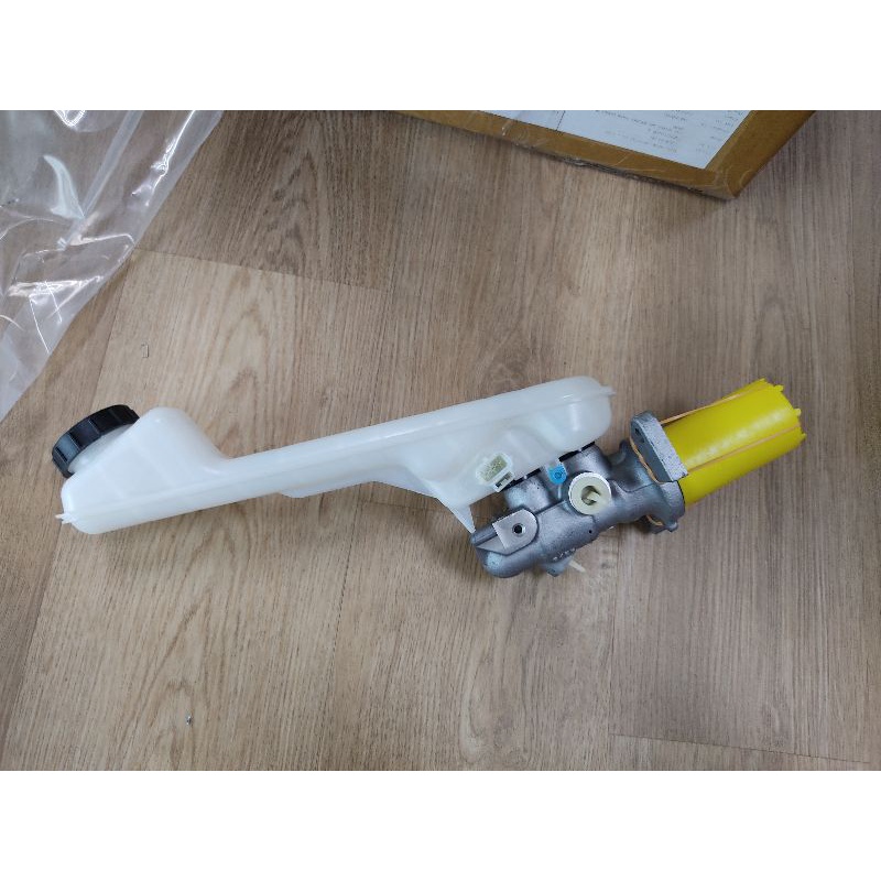 MAZDA CX9 (GENUINE) BRAKE MASTER PUMP / CYLINDER WITH TANK - TDY4 43 ...