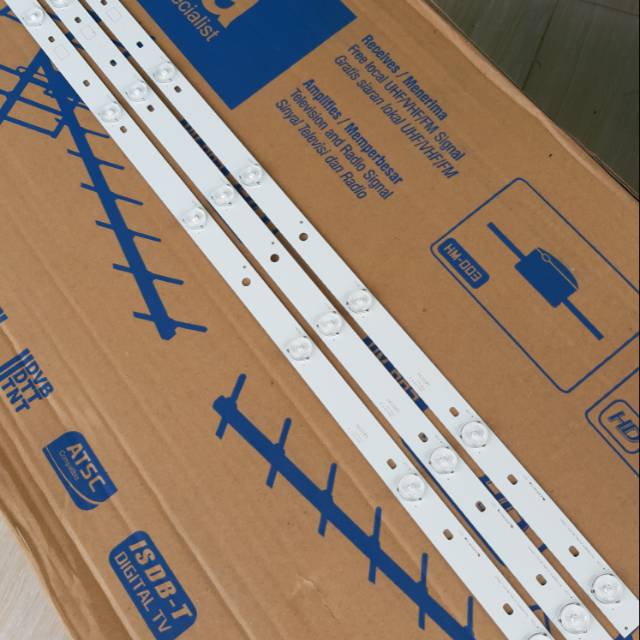 TOSHIBA BACKLIGHT / LED TV LIGHT 32INC 6 BUTTONS 3VOLT PRICE PER SET ...