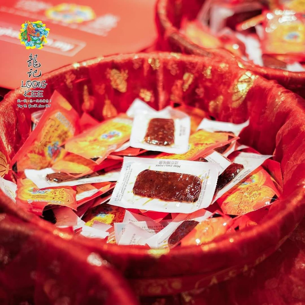500gm龙记迷你鸡/猪肉干（片装真空包装) Loong Kee Mini Chicken/pork Dried Meat （vacumm ...