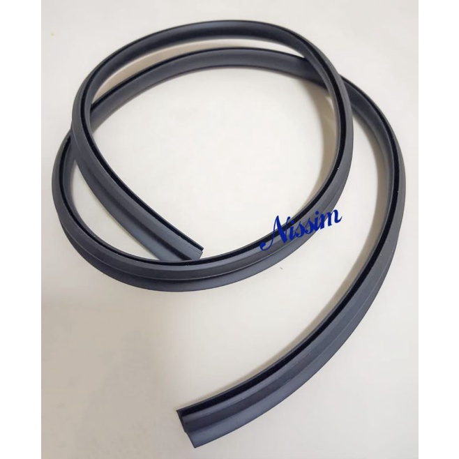 Windscreen Moulding Wira,Satria,Putra, Arena (Front)(Top) (getah cermin ...