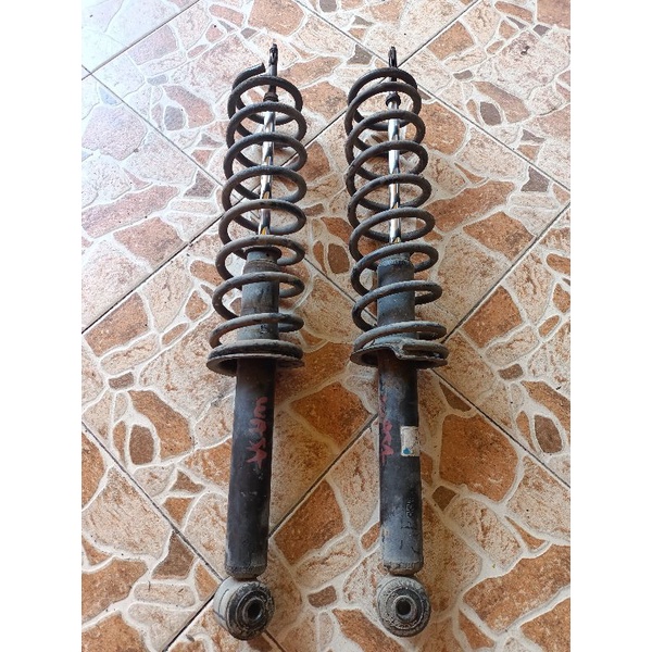 Proton wira rear absorber gas with spring used | Shopee Malaysia
