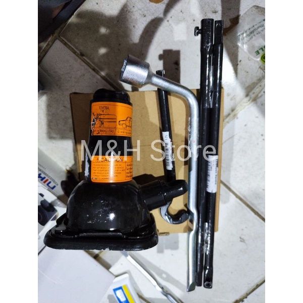 Innova Hilux original Complete Jack | Shopee Malaysia