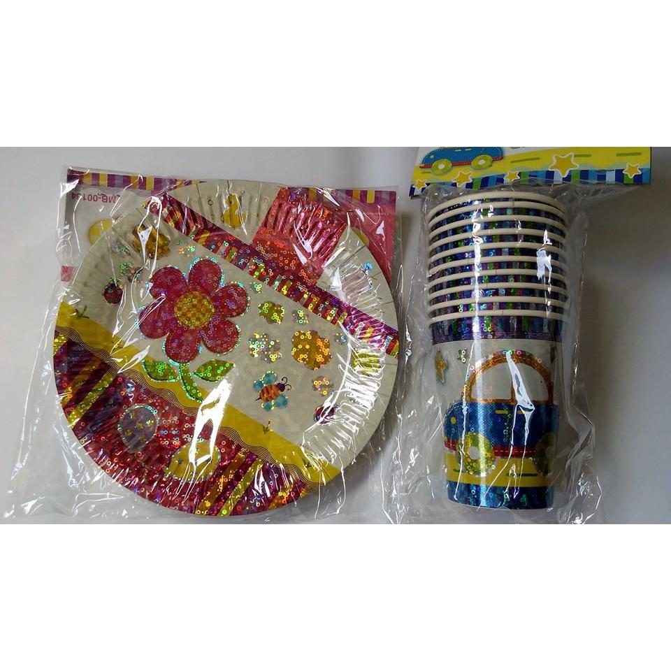 Paper Plates Paper plates for birthday party cakes with flower motifs ...