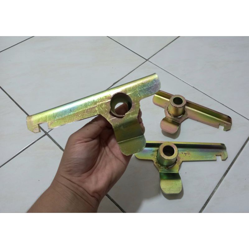 CLUTCH CABLE SUPPORT PLATE FOR PROTON SAGA PROTON ISWARA | Shopee Malaysia