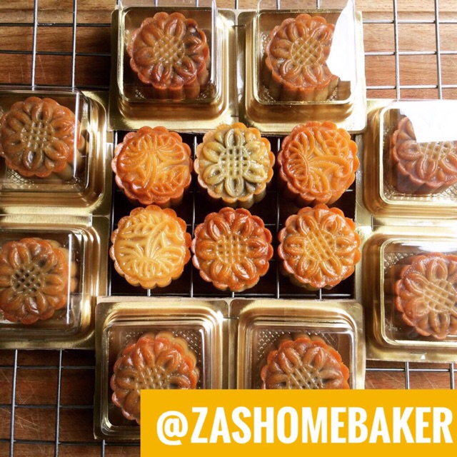 [2pcs] Kuih Bulan Halal Mooncake Mini Homemade (50gm) | Shopee Malaysia
