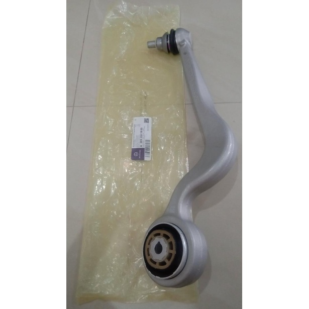 2053301805 THRUST ARM RIGHT LOWER ARM UPPER MERCEDES W253 GLC | Shopee ...