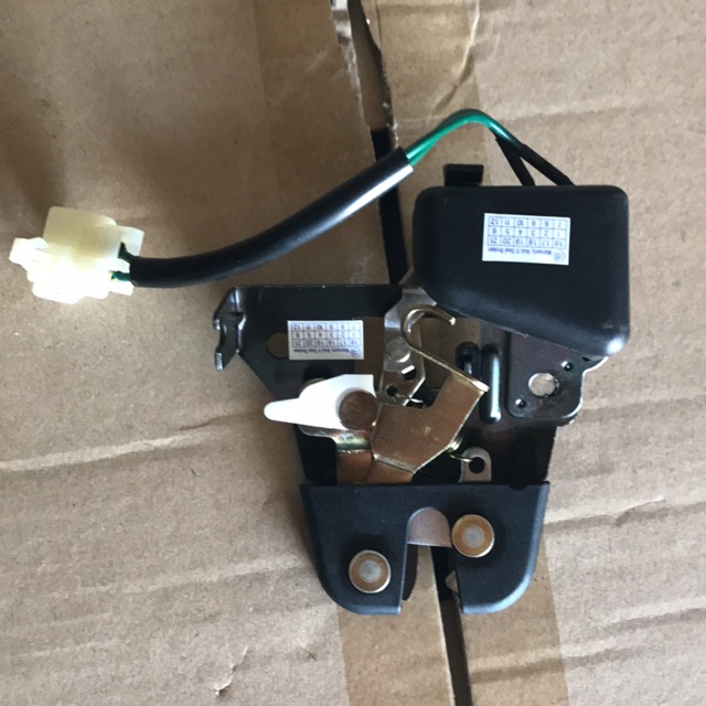 Proton perdana rear bonet lock | Shopee Malaysia