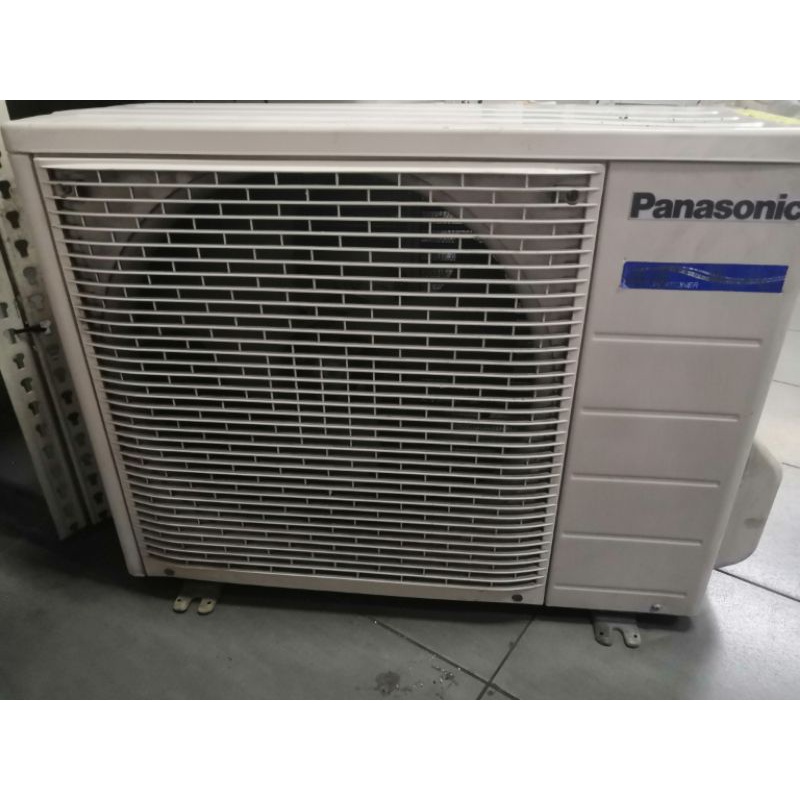Aircond second hand store
