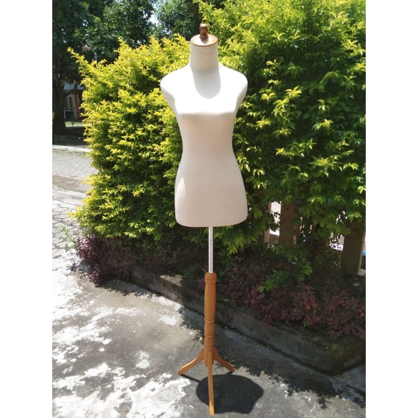 KAYU Cream Foam Mannequin + Wooden Legs | Shopee Malaysia