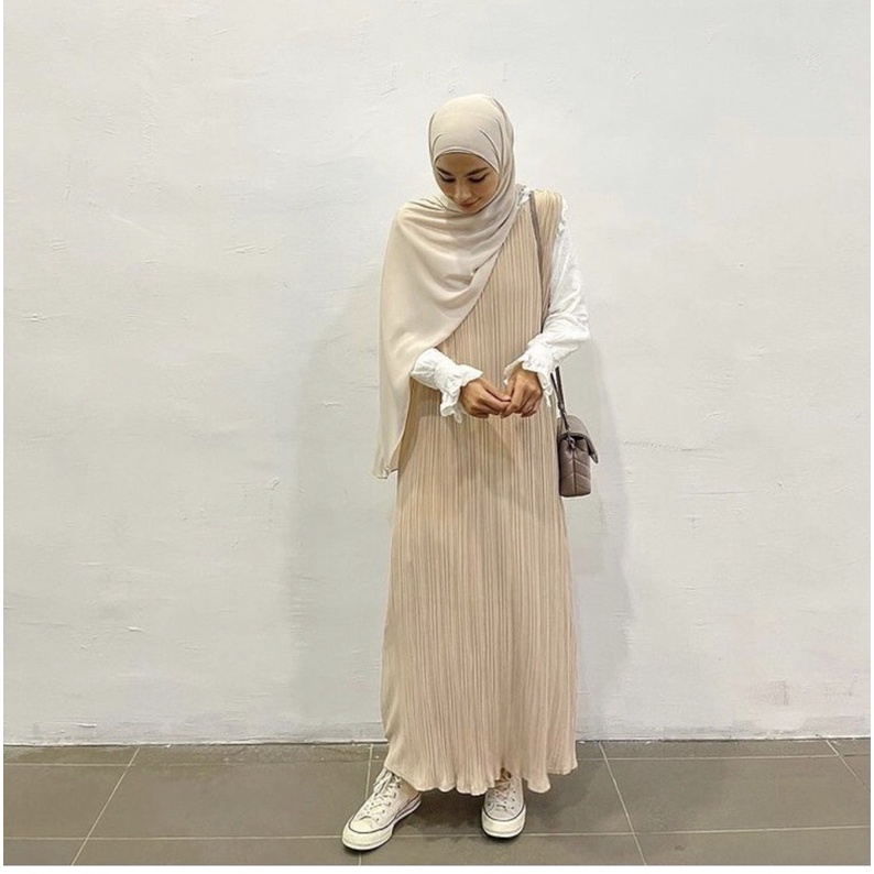 Houb Pleated Dress (NEW) Saiz S | Shopee Malaysia