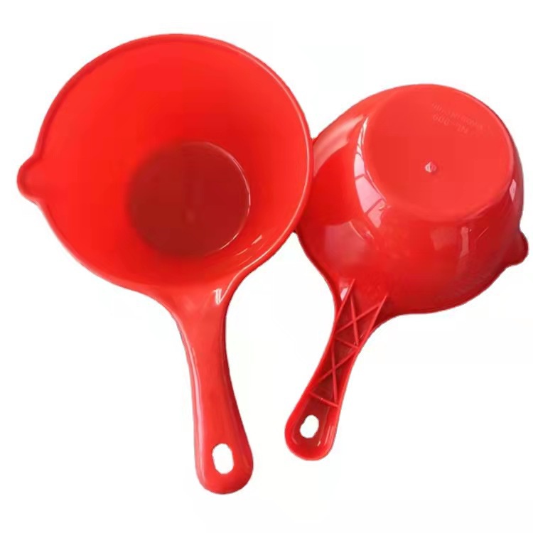 Plastic Long Handle Water Ladle Home Kitchen Household Nonslip Grip ...