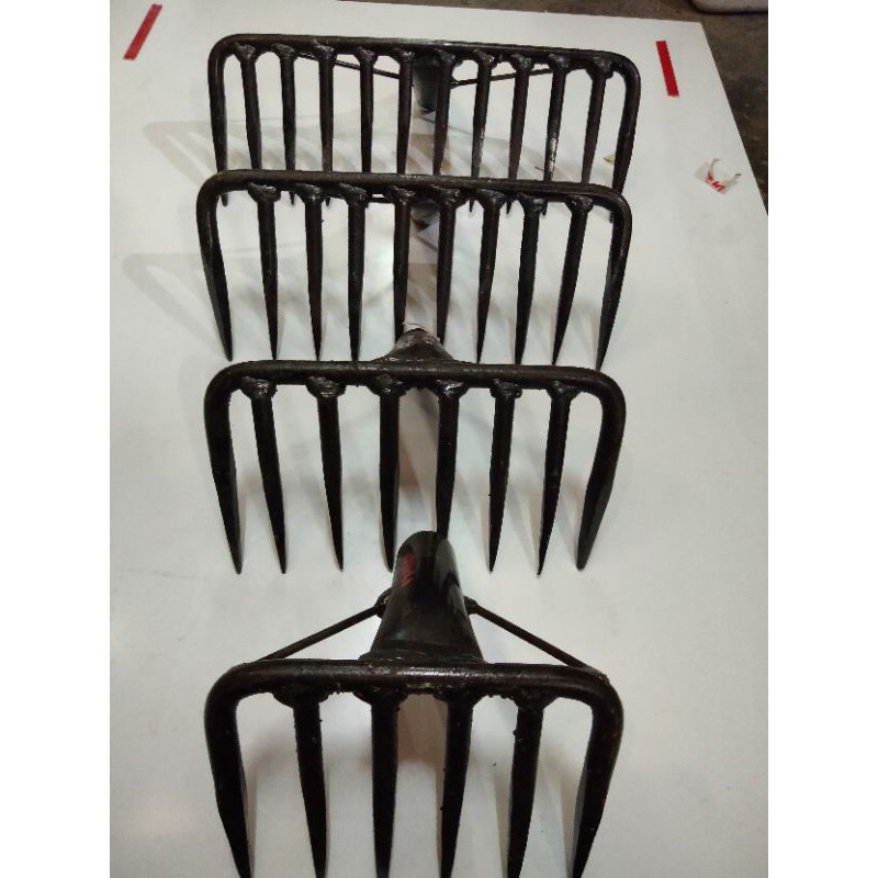 Heavy Duty Iron Rake Cakar besi Tanah -local stock | Shopee Malaysia