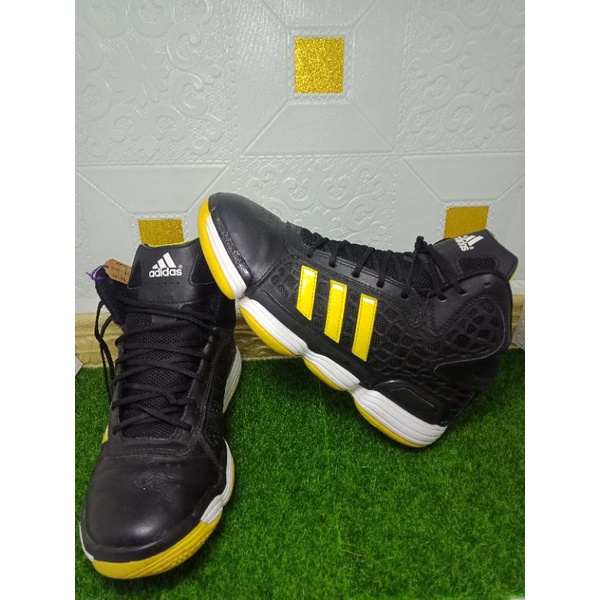 Kasut bundle saiz 9.5uk *defect* | Shopee Malaysia