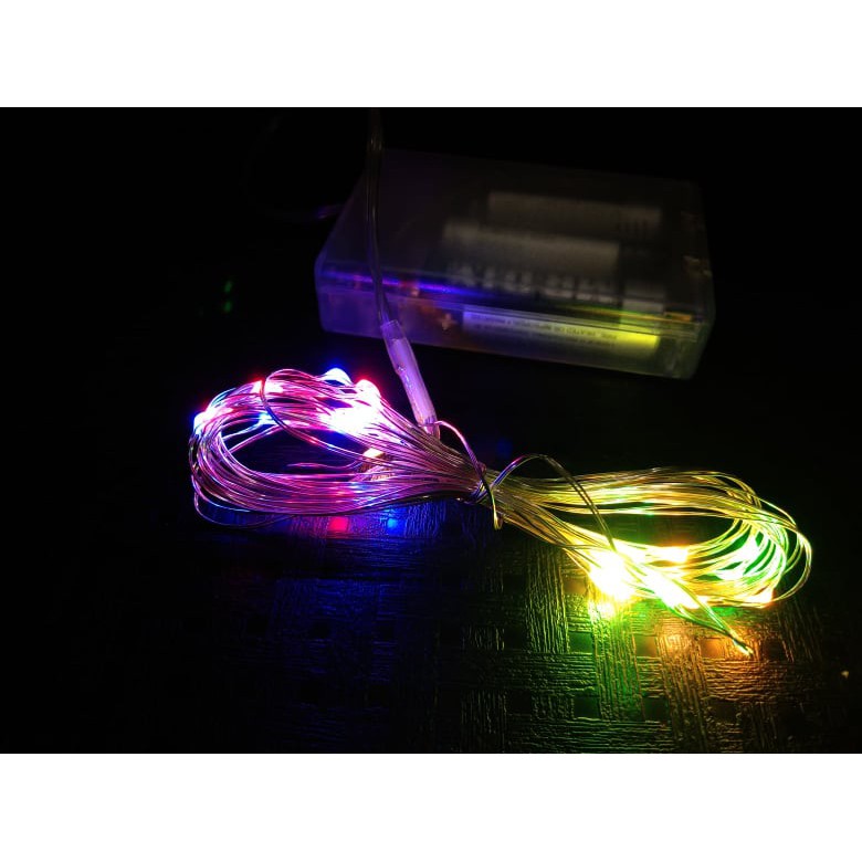 Rentetan bintang berkelip dengan lampu LED RGB untuk menghiasi tali ...