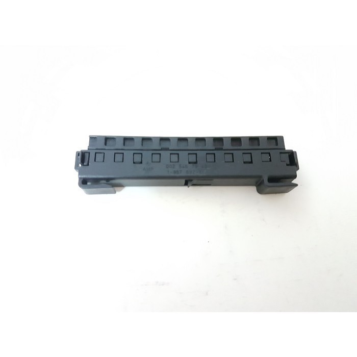 ORIGINAL MERCEDES- BENZ CABLE SHOE DISTRIBUTOR 22 PINS 'CAN ...